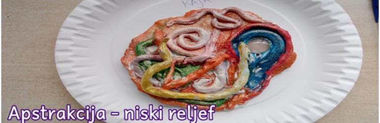 Apstrakcija u niskom reljefu glinamola - Školska knjiga - tu za vas